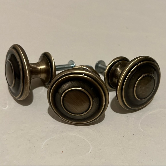 Accents | Vintage Knobs 3 Total | Poshmark
